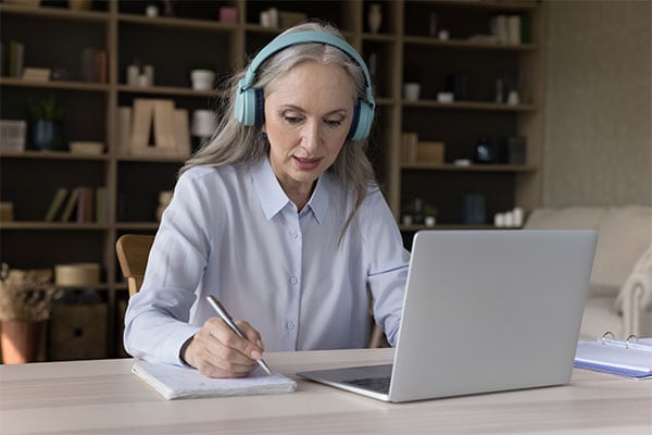 'I teach PTE Academic' Overcoming listening challenges | Pearson Languages